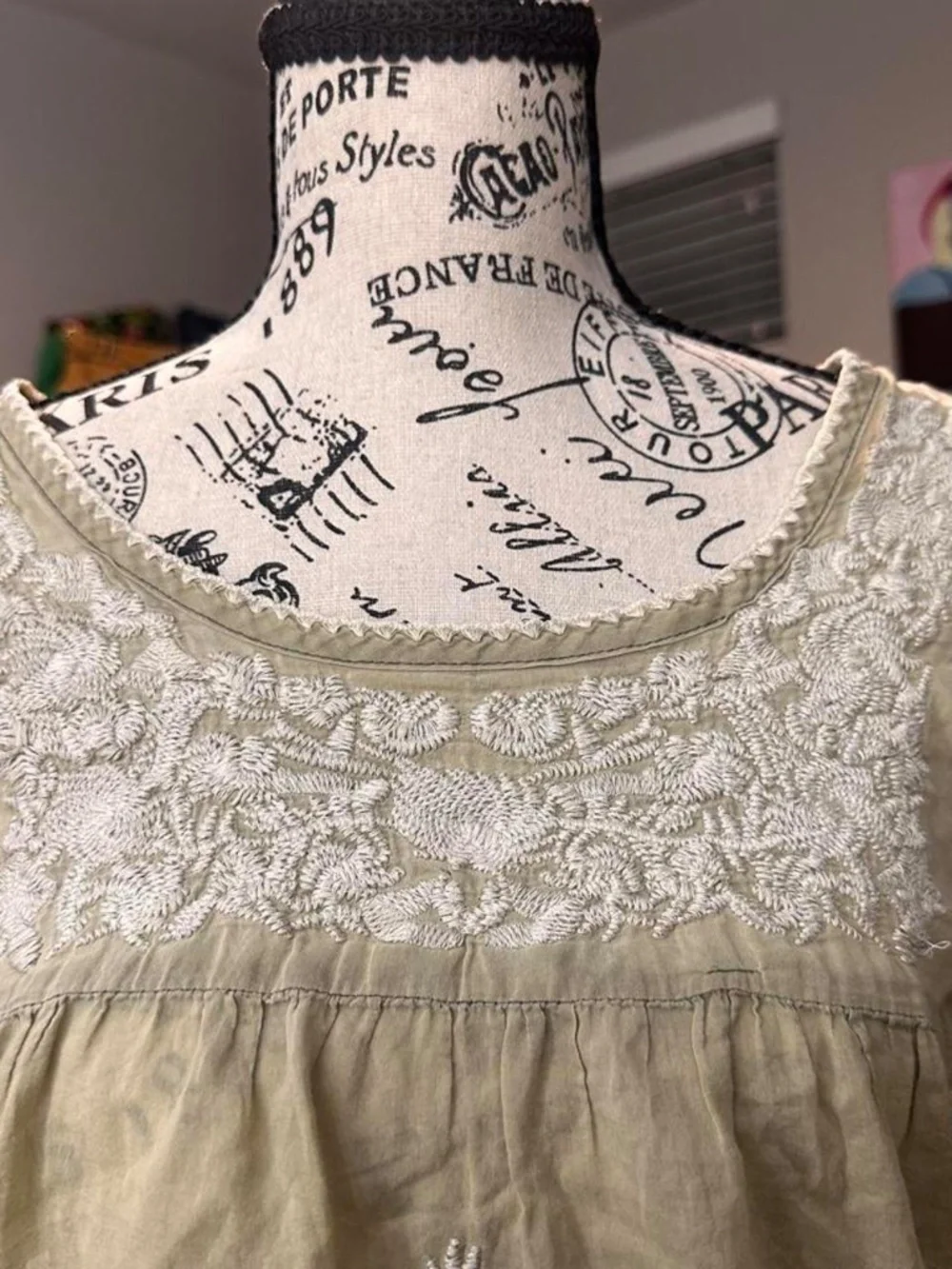 Solitaire | Tops | Light Green Solitaire Babydoll Top With Cream ...